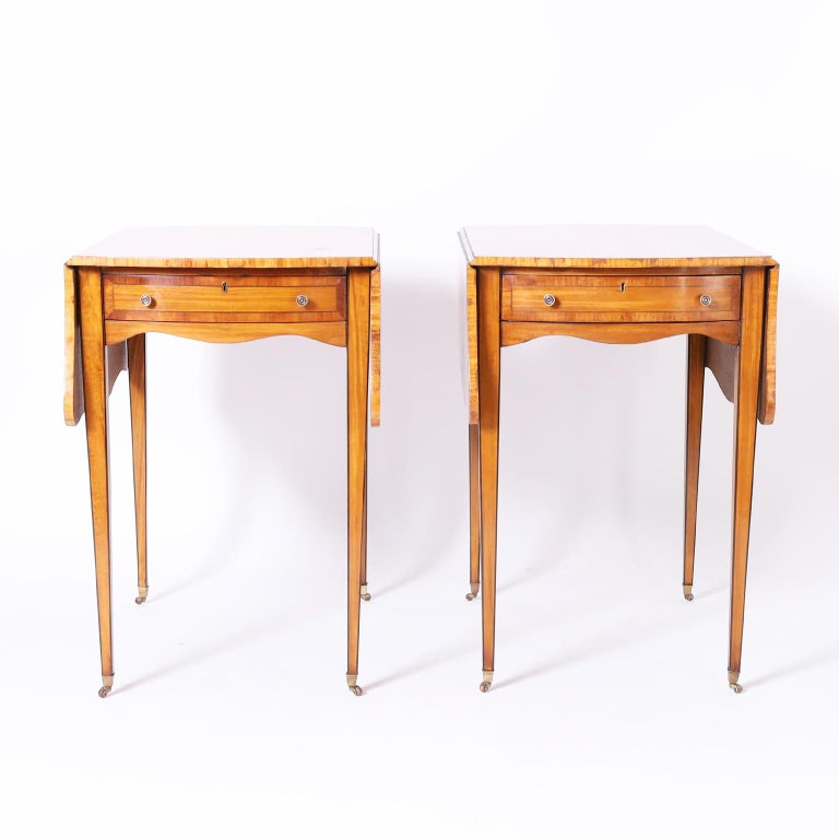 Pair of English George III Style Drop Leaf Tables For Sale at 1stDibs