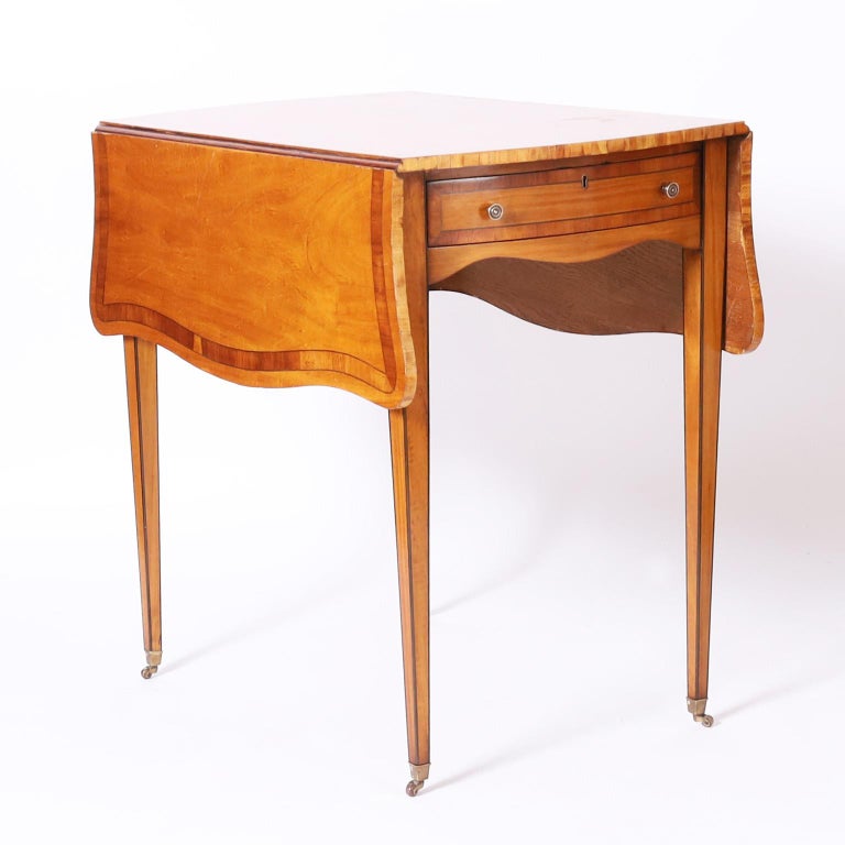 Pair of English George III Style Drop Leaf Tables For Sale at 1stDibs