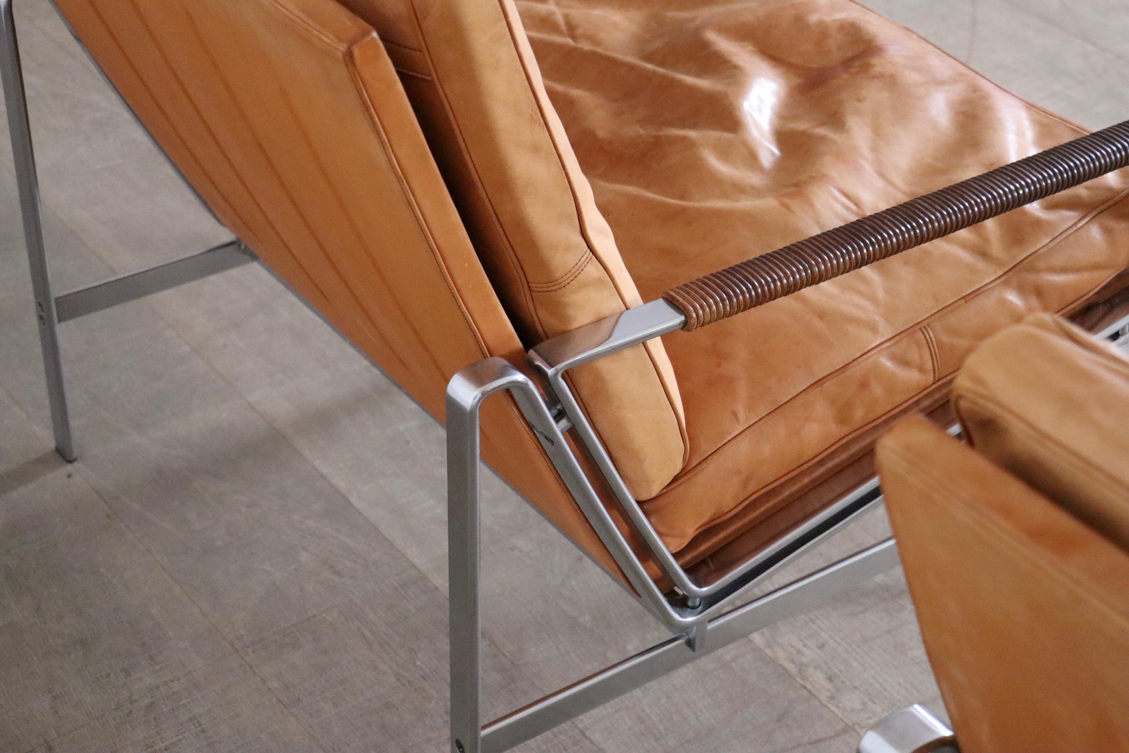 Pair Of FK6720 Lounge Chairs By Fabricius and Kastholm For Kill ...