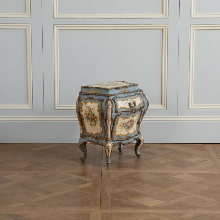 Pair of Florentine Rococo Bedside Tables 'Night Stands' For Sale at 1stDibs
