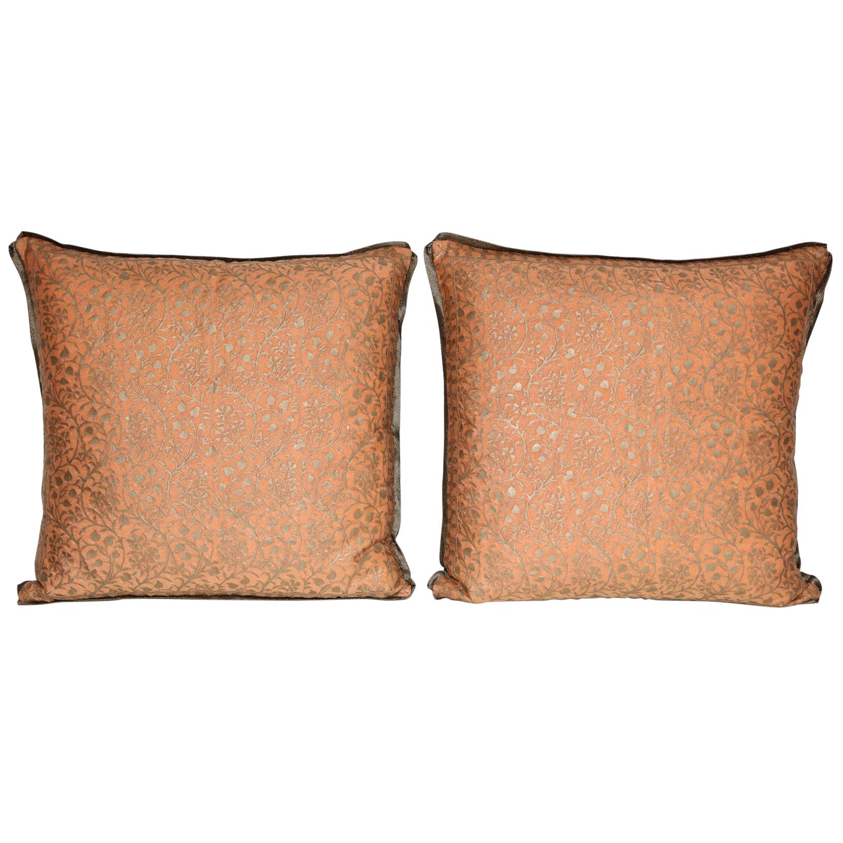 Pair of Fortuny Fabric Cushions in the Granada Pattern For Sale at 1stDibs