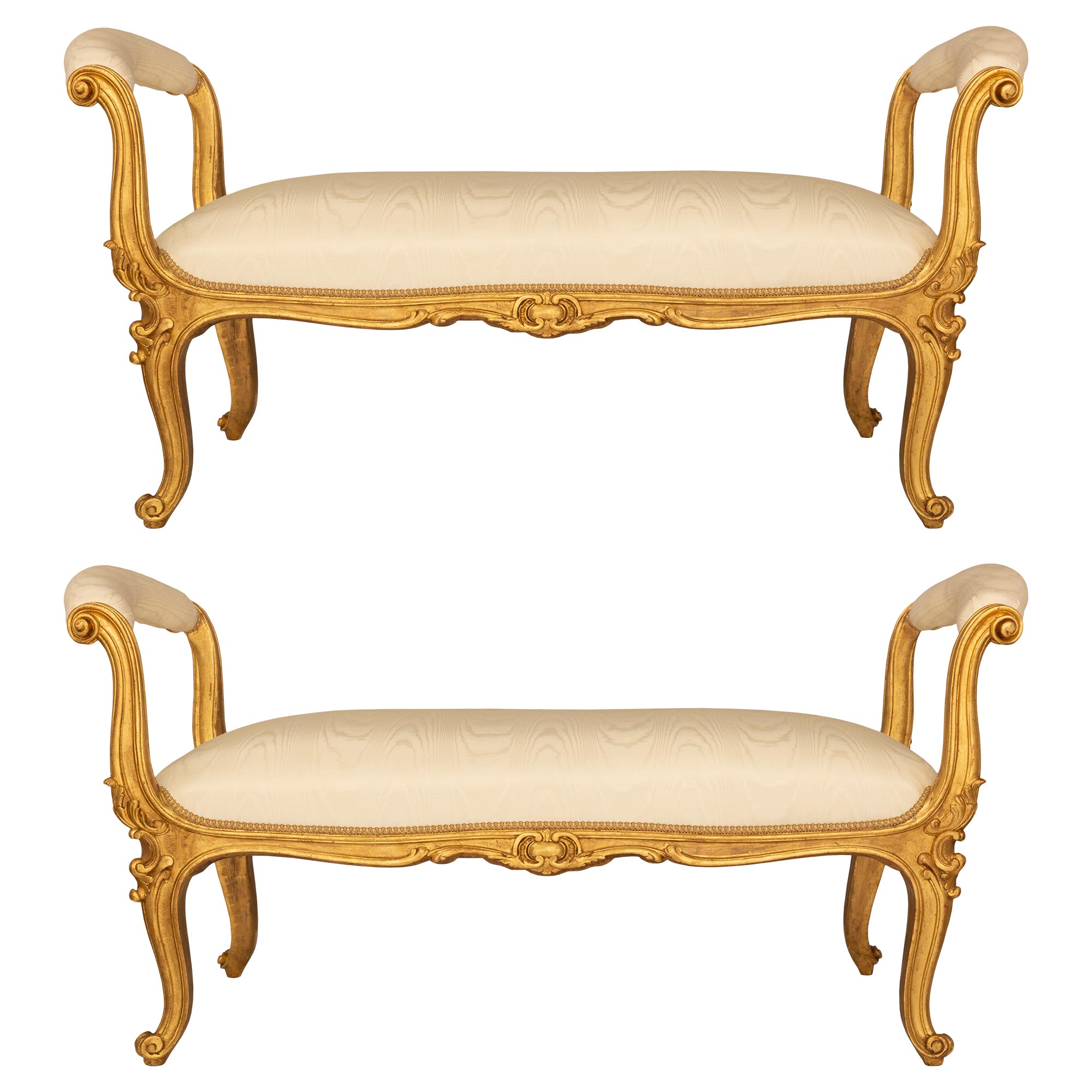 19th Century French Louis XV Style Giltwood Bench For Sale at 1stDibs