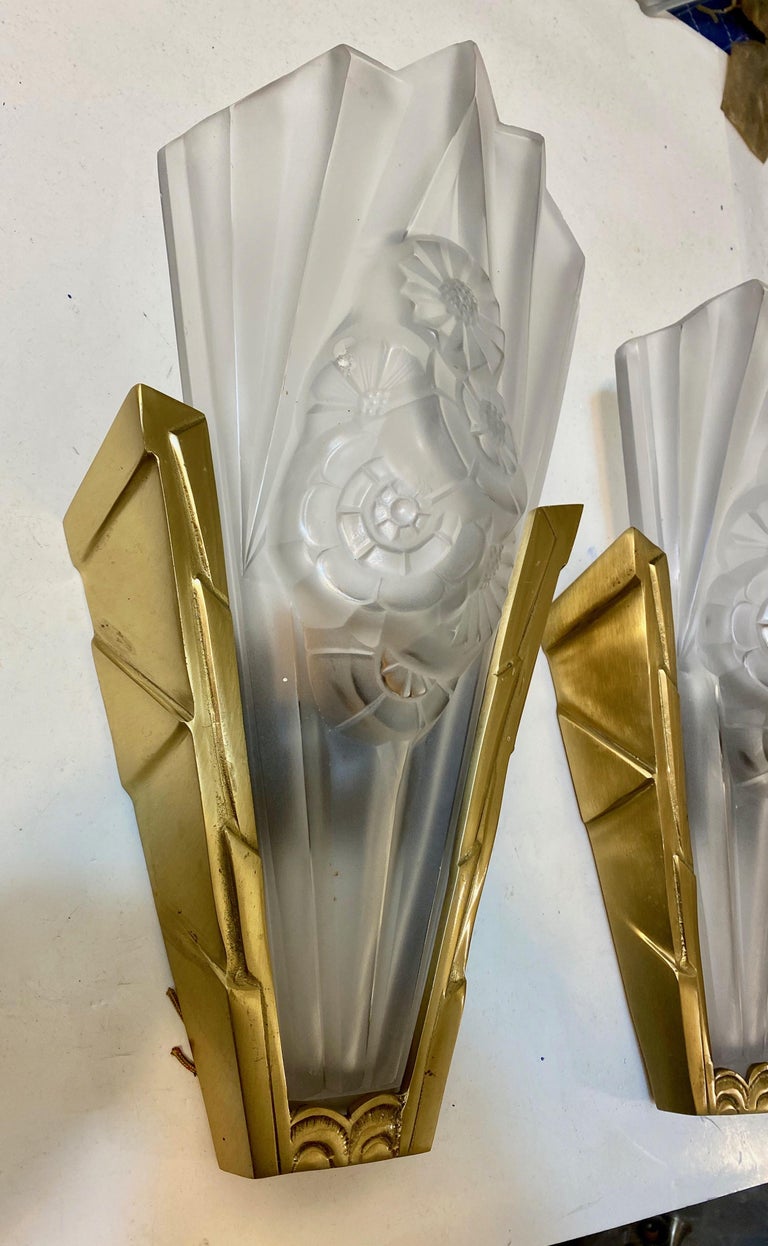 Pair of French Art Deco Wall Sconces Signed by Degue For Sale at 1stDibs