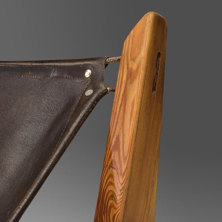 Pair of French Hunting Chairs in Pine and Leather For Sale at 1stDibs