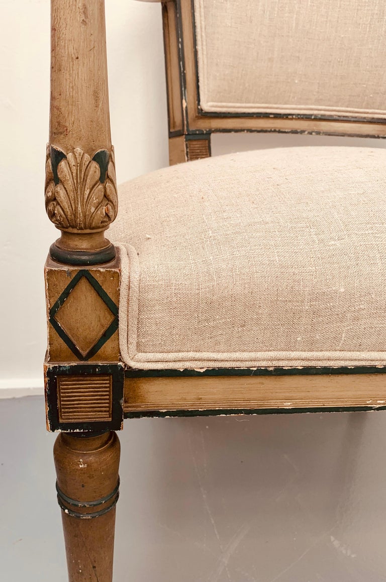 Paire de fauteuils de style Directoire français de la fin du XVIIIe ...