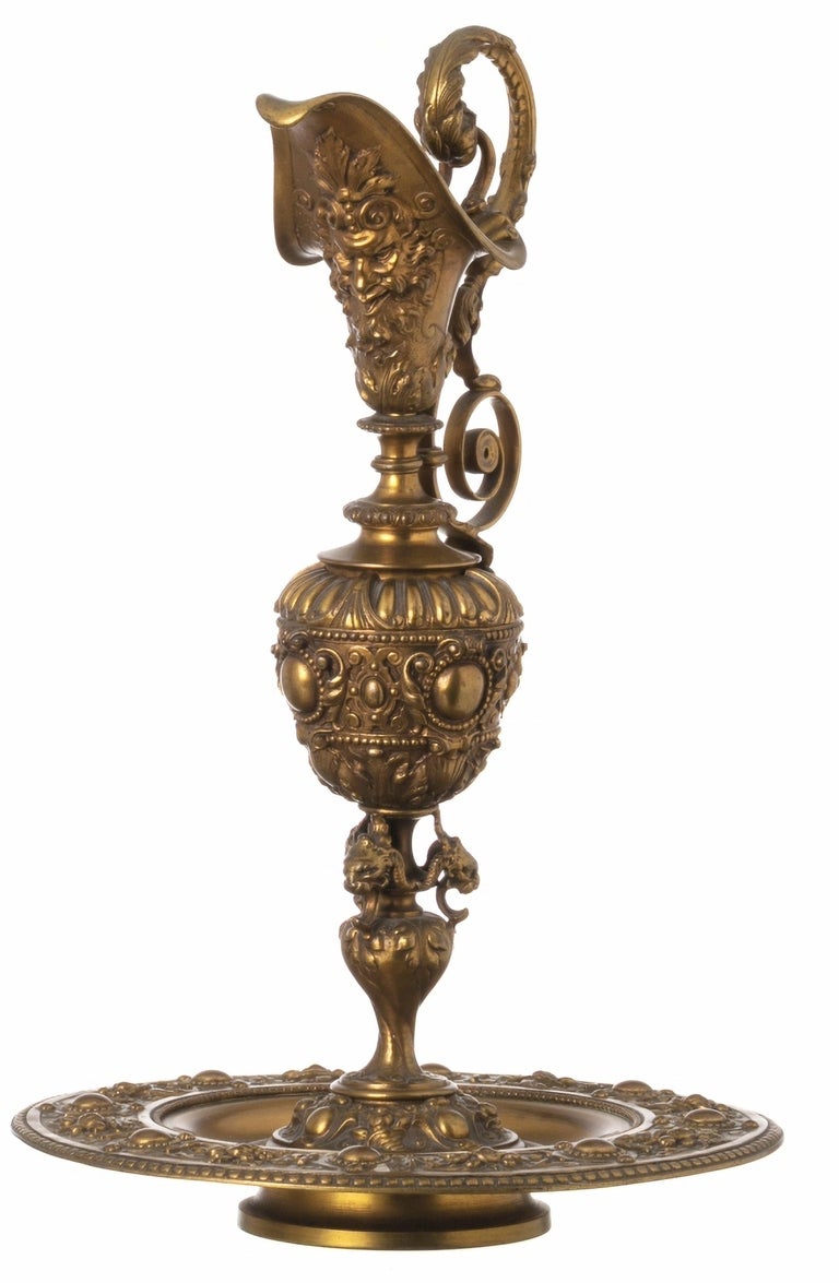 Pair of French Mugs Bronze 20th Century For Sale at 1stDibs