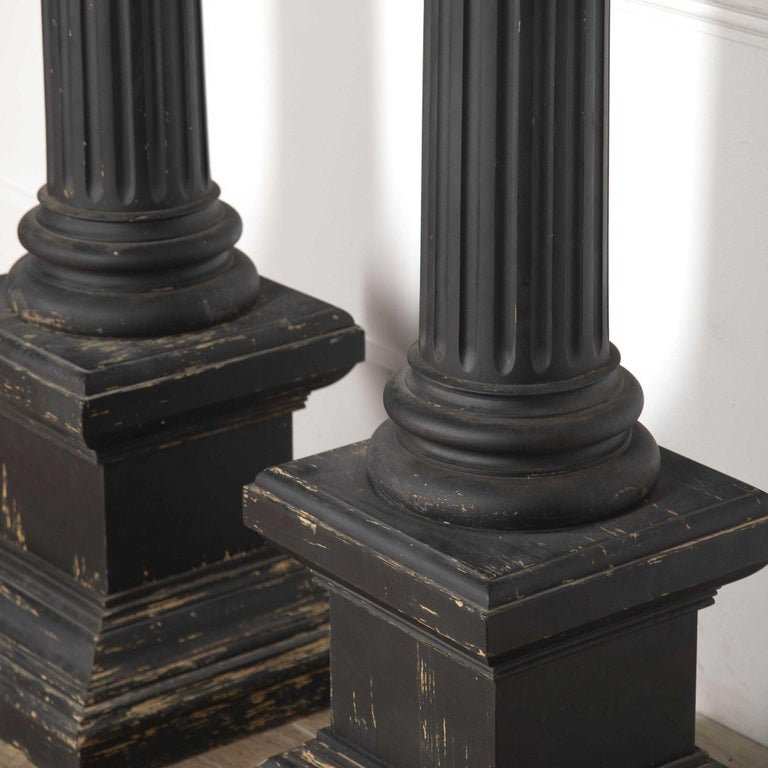 Pair of Globes on Columns For Sale at 1stDibs