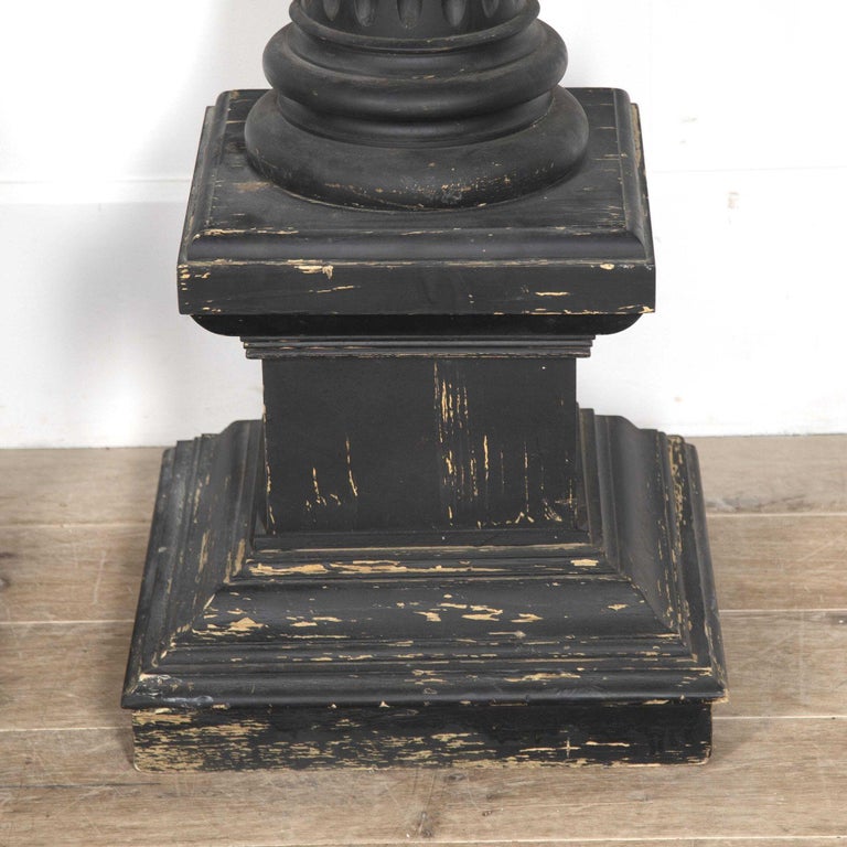 Pair of Globes on Columns For Sale at 1stDibs