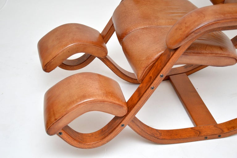 Pair of Gravity Balans Reclining Leather Armchairs by Peter Opsvik at ...