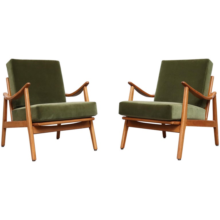 Pair of Green Velvet Lounge Chairs at 1stdibs