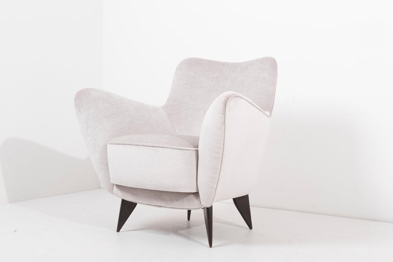 Pair of Gray Guglielmo Veronesi "Perla" Lounge Chairs, by I.S.A ...