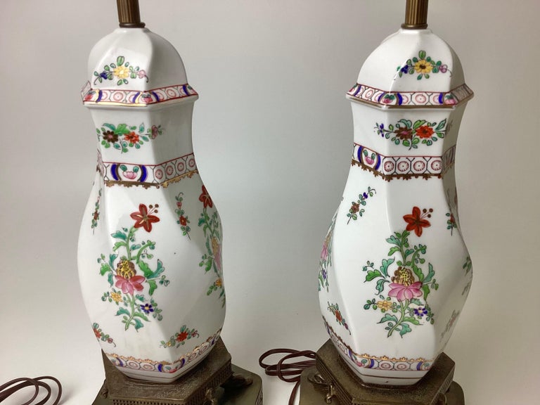 Pair of Hand-Painted Porcelain Lamps For Sale at 1stDibs