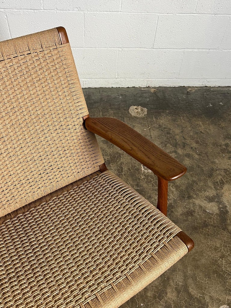 Pair of Hans Wegner CH-25 Lounge Chairs at 1stDibs