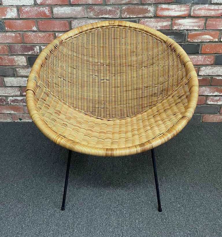 Pair of Hoop Chairs in Wicker with Metal Frame Atomic Age For Sale at ...