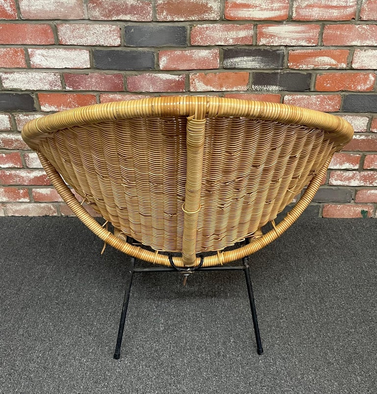 Pair of Hoop Chairs in Wicker with Metal Frame Atomic Age For Sale at ...