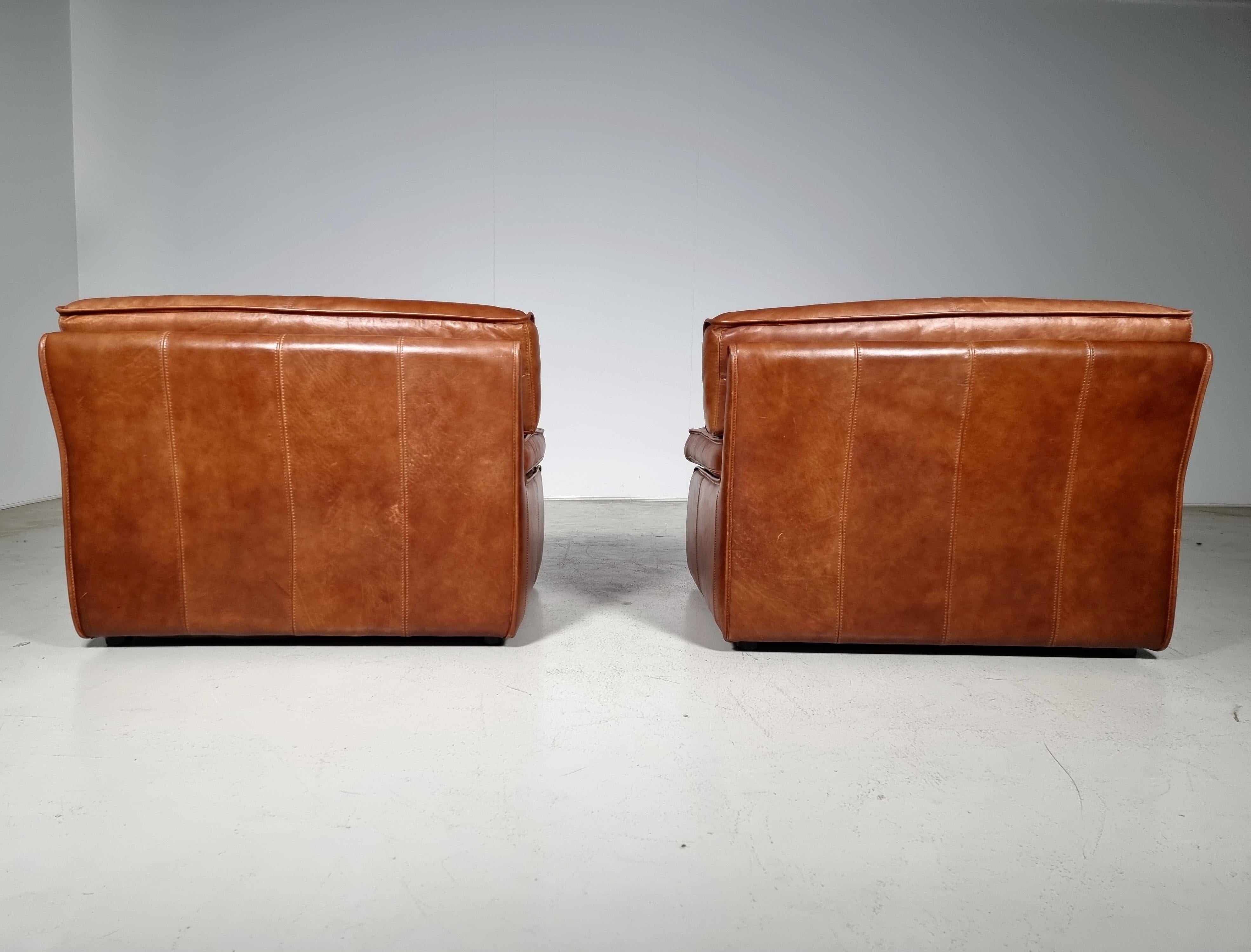 Pair of Huge Italian Lounge Chairs in Cognac Buffalo Leather, 1970s For ...