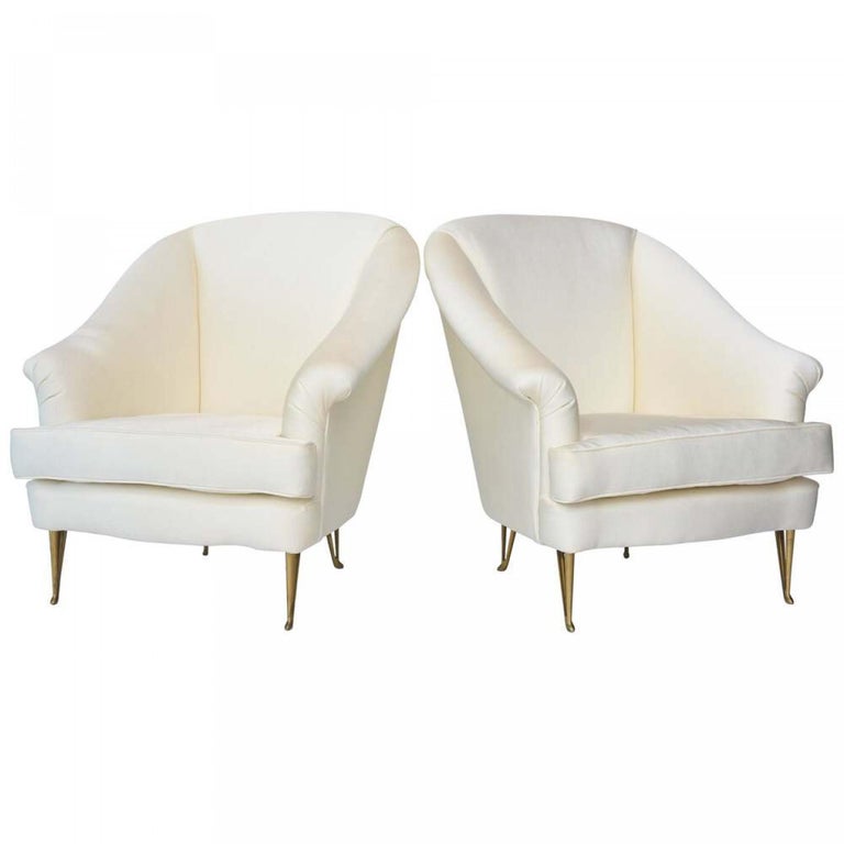 Pair of ISA Mid-Century Italian Modern White Club Chairs, Attributed to ...