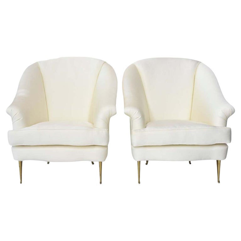 Pair of ISA Mid-Century Italian Modern White Club Chairs, Attributed to ...