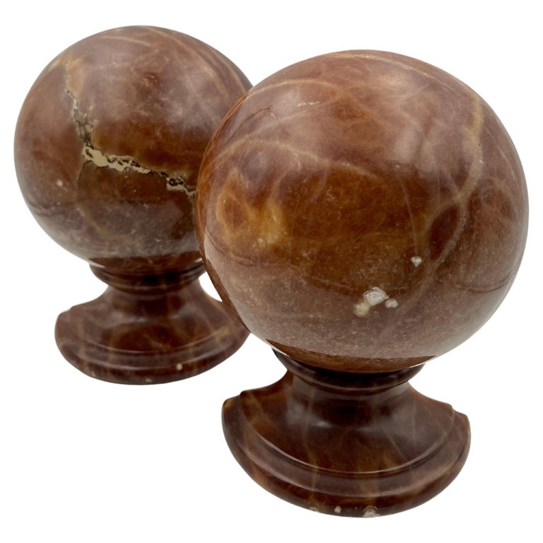 Pair of Italian Alabaster Bookends by Ducceschi Postmodern For Sale at ...