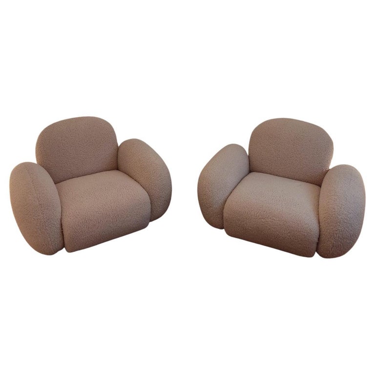 Pair of Italian Armchairs with Rounded Lines from the 1970s For Sale at ...