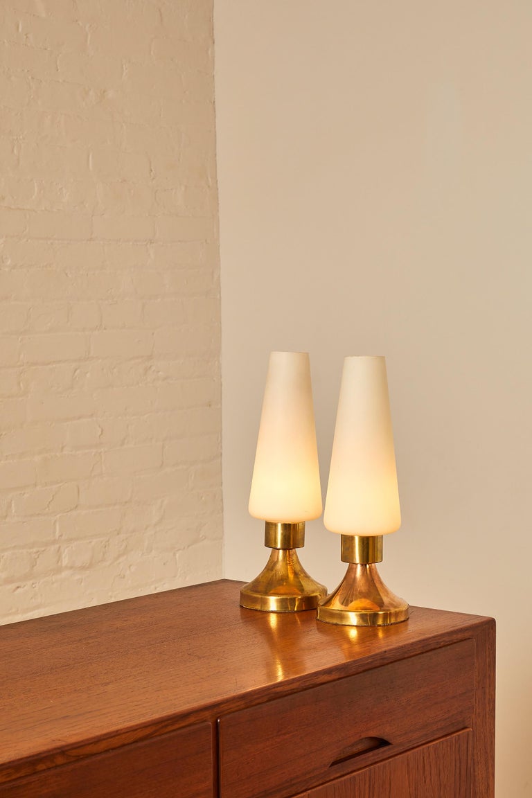 Pair of Italian Fluted Table Lamps For Sale at 1stDibs