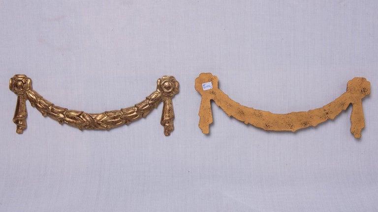 Pair of Italian Garland Friezes in Gilded Wood For Sale at 1stDibs
