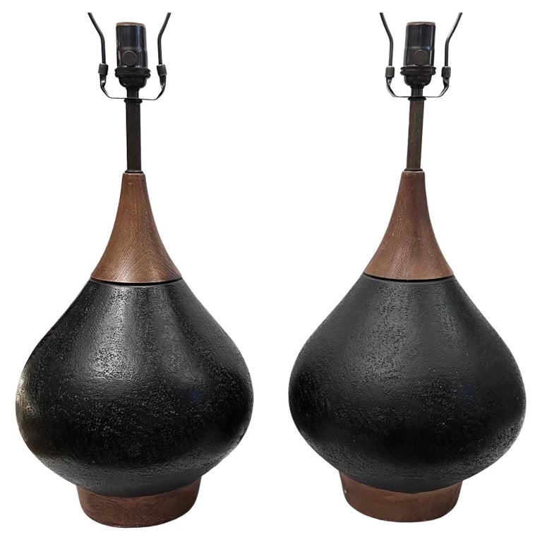 Pair of Italian Midcentury Table Lamps For Sale at 1stDibs