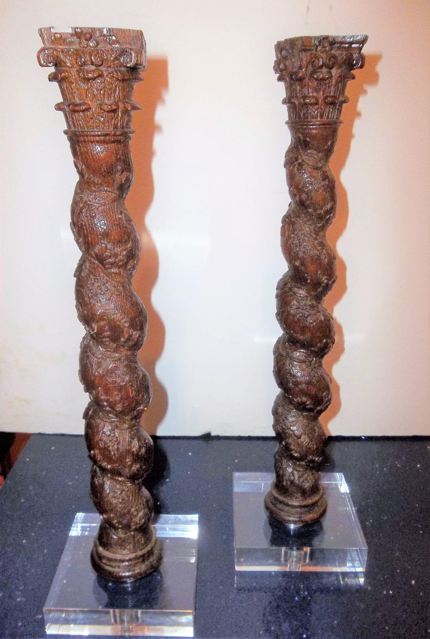 Pair of Italian Oak or Beech Architectural Carved Solomonic Corinthian ...