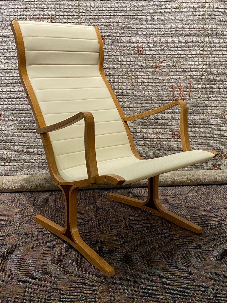 Pair of "Heron" Japanese Chairs by Mitsumasa Sugasawa for Kosuga Japan ...