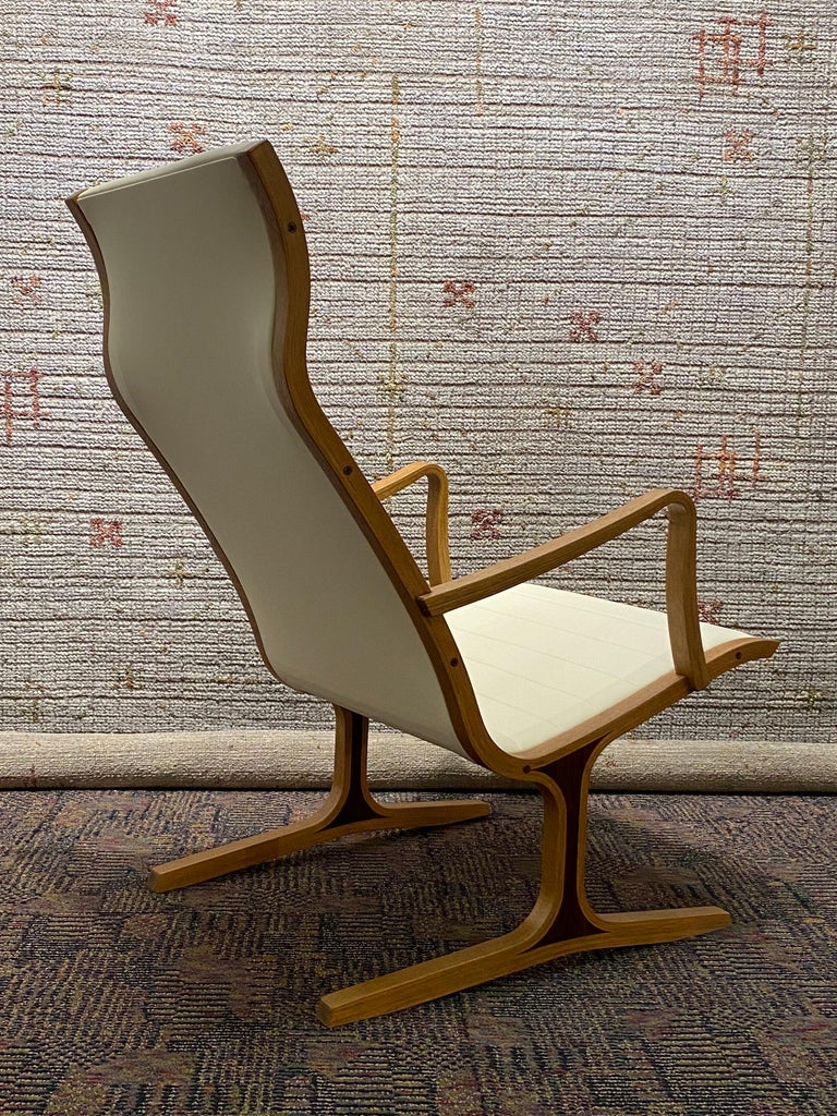 Pair of "Heron" Japanese Chairs by Mitsumasa Sugasawa for Kosuga Japan ...