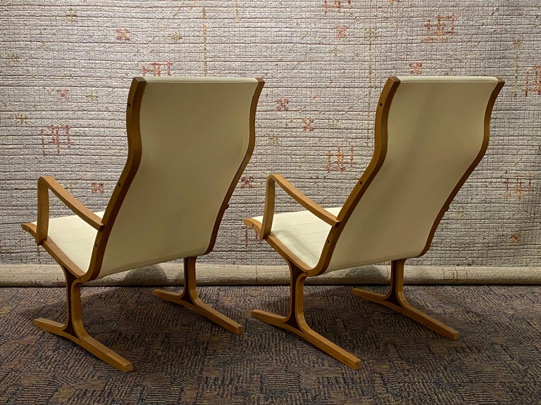 Pair of "Heron" Japanese Chairs by Mitsumasa Sugasawa for Kosuga Japan ...