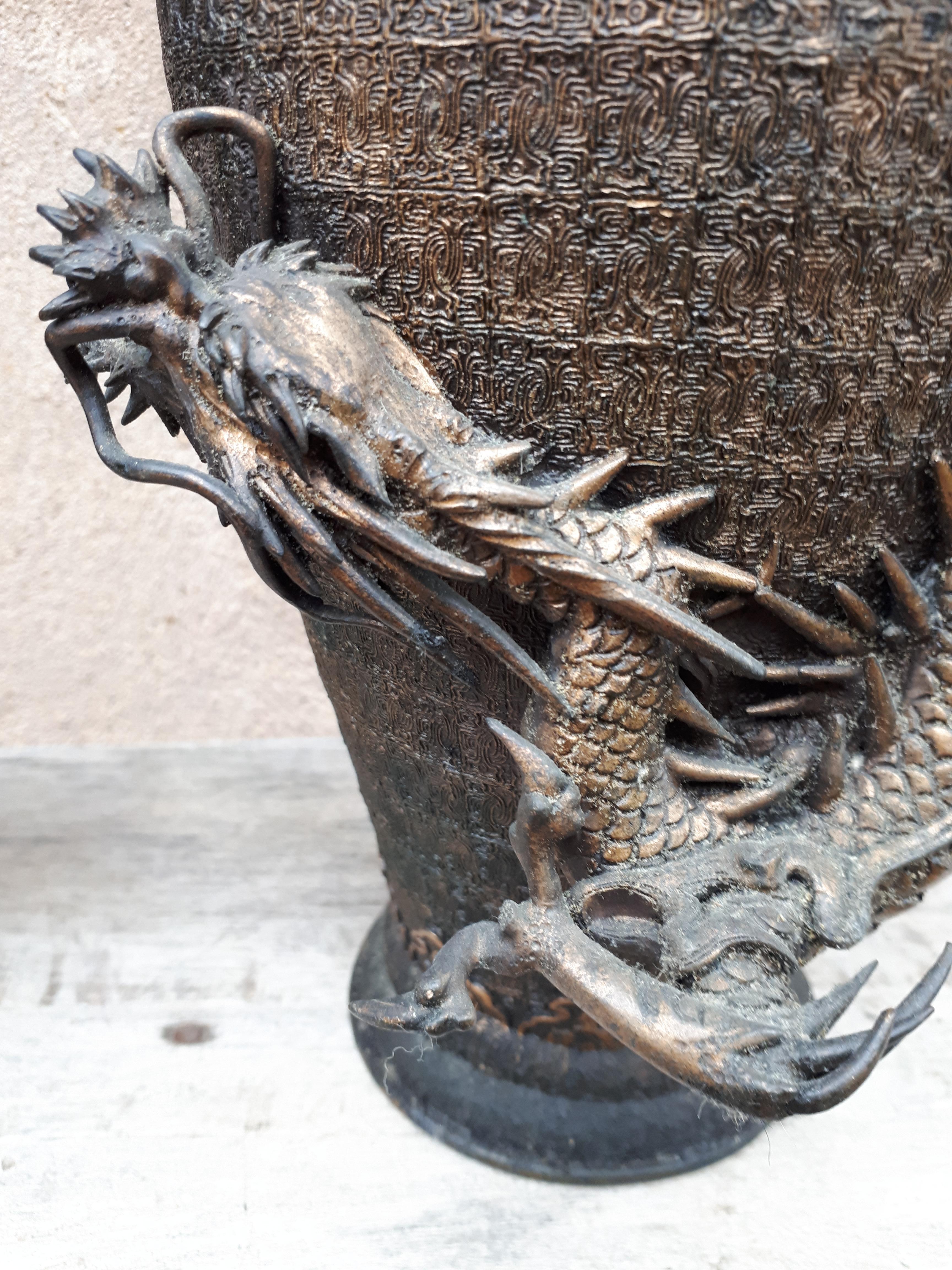 Pair of Japanese Bronze Vases with Dragon Decorations, Japan Edo Period ...