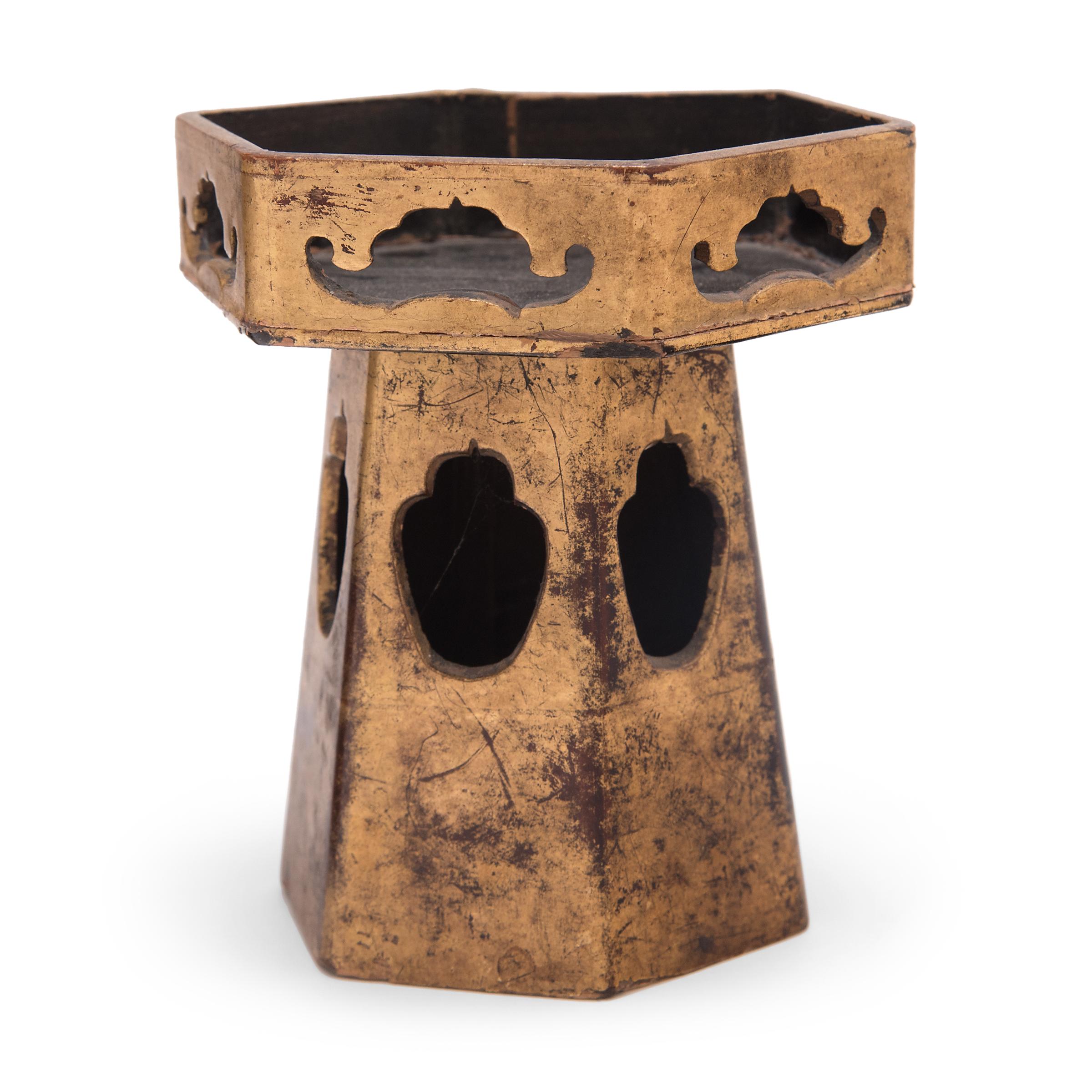 Pair of Japanese Gilt Offering Stands For Sale at 1stDibs