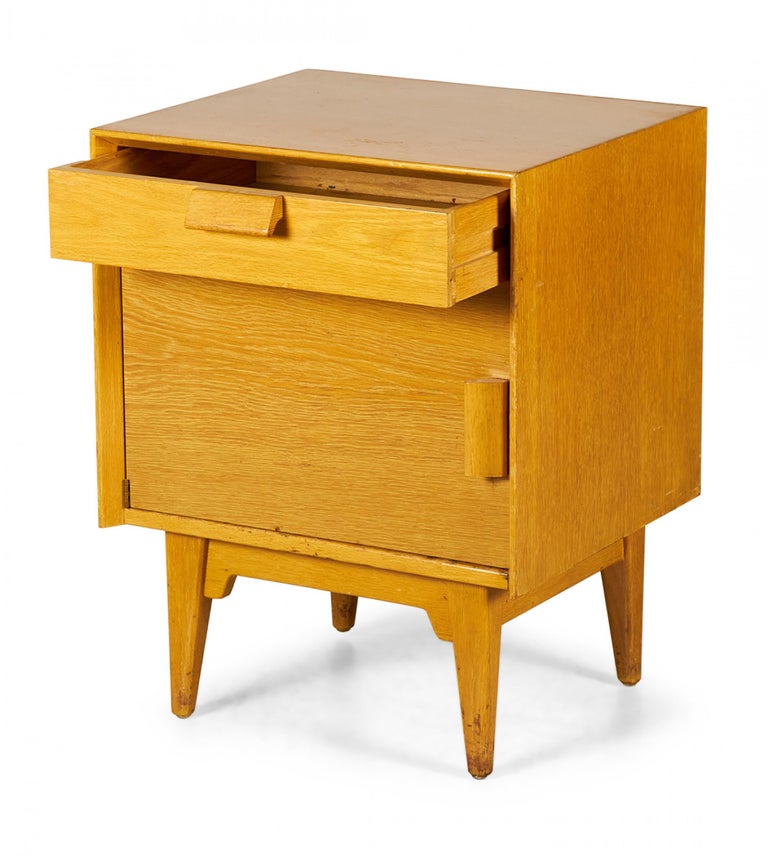 Pair of Jens Risom Danish Mid-Century Blond Oak Bedside Table ...