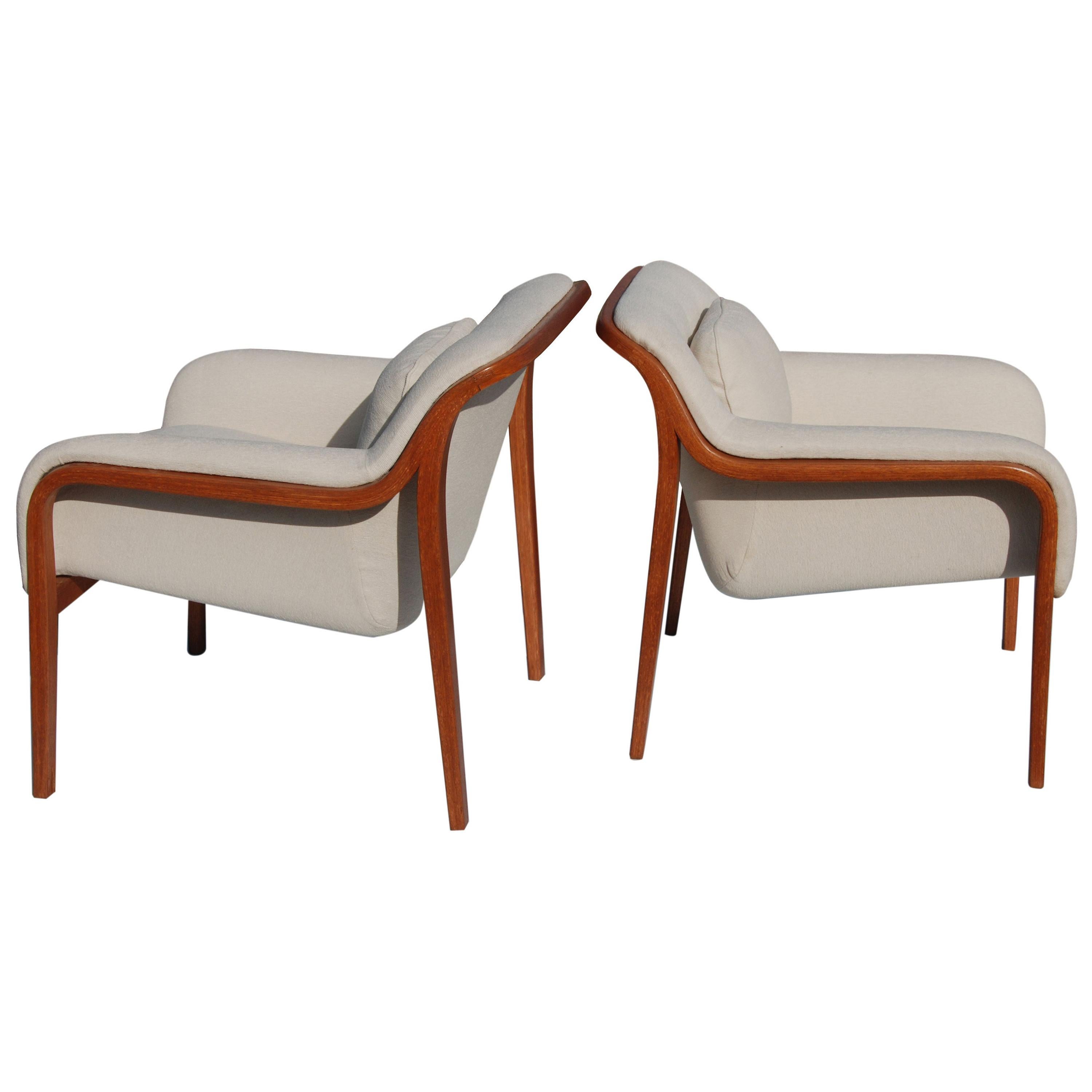 Pair of Knoll Bill Stephens Model 1315 Lounge Chairs at 1stDibs