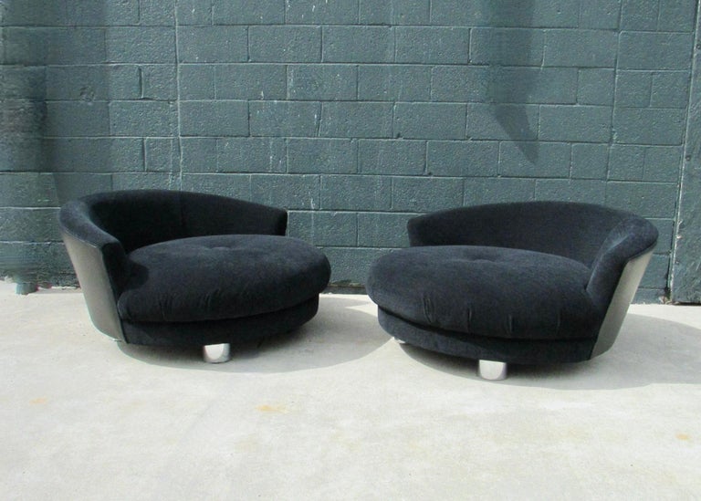 Pair of Large and Inviting Round Milo Baughman Lounge Chairs For Sale ...