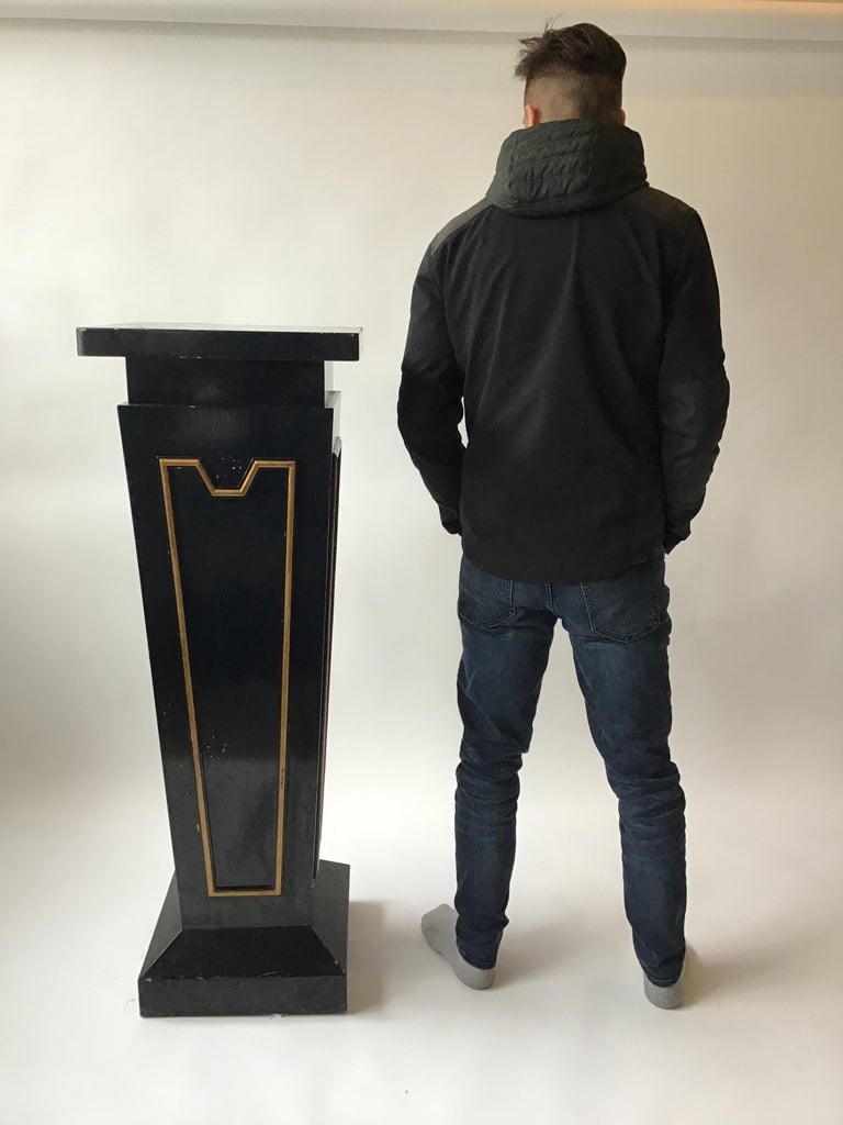 Pair of Large Classical Wood Pedestals For Sale at 1stDibs