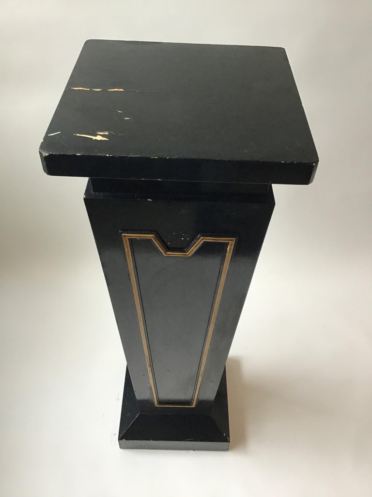 Pair of Large Classical Wood Pedestals For Sale at 1stDibs