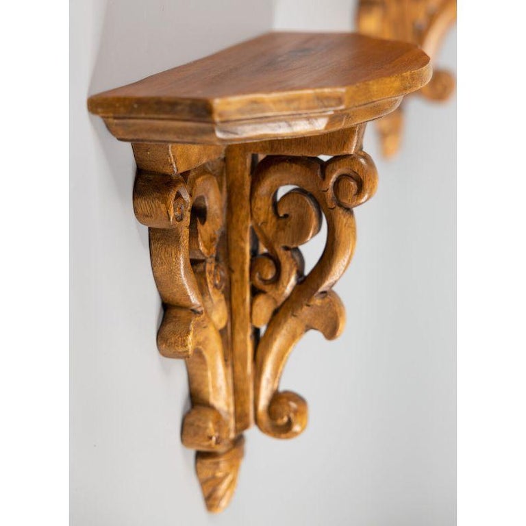 Pair of Large Italian Carved Oak Wall Brackets Shelves For Sale at 1stDibs