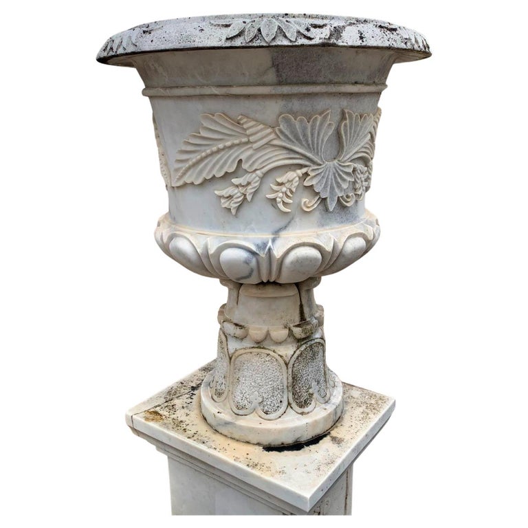 Pair of Large Italian Vases in Marble Early 20th Century For Sale at ...