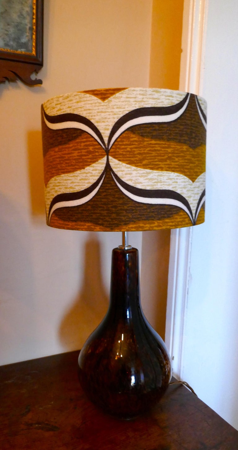 Pair of Large Mid-Century Modern Splatter Glass Lamps with Retro Lamp ...