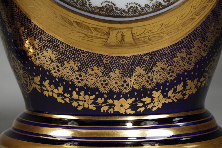 Pair of large porcelain vases with "Valentine blue" background For Sale ...