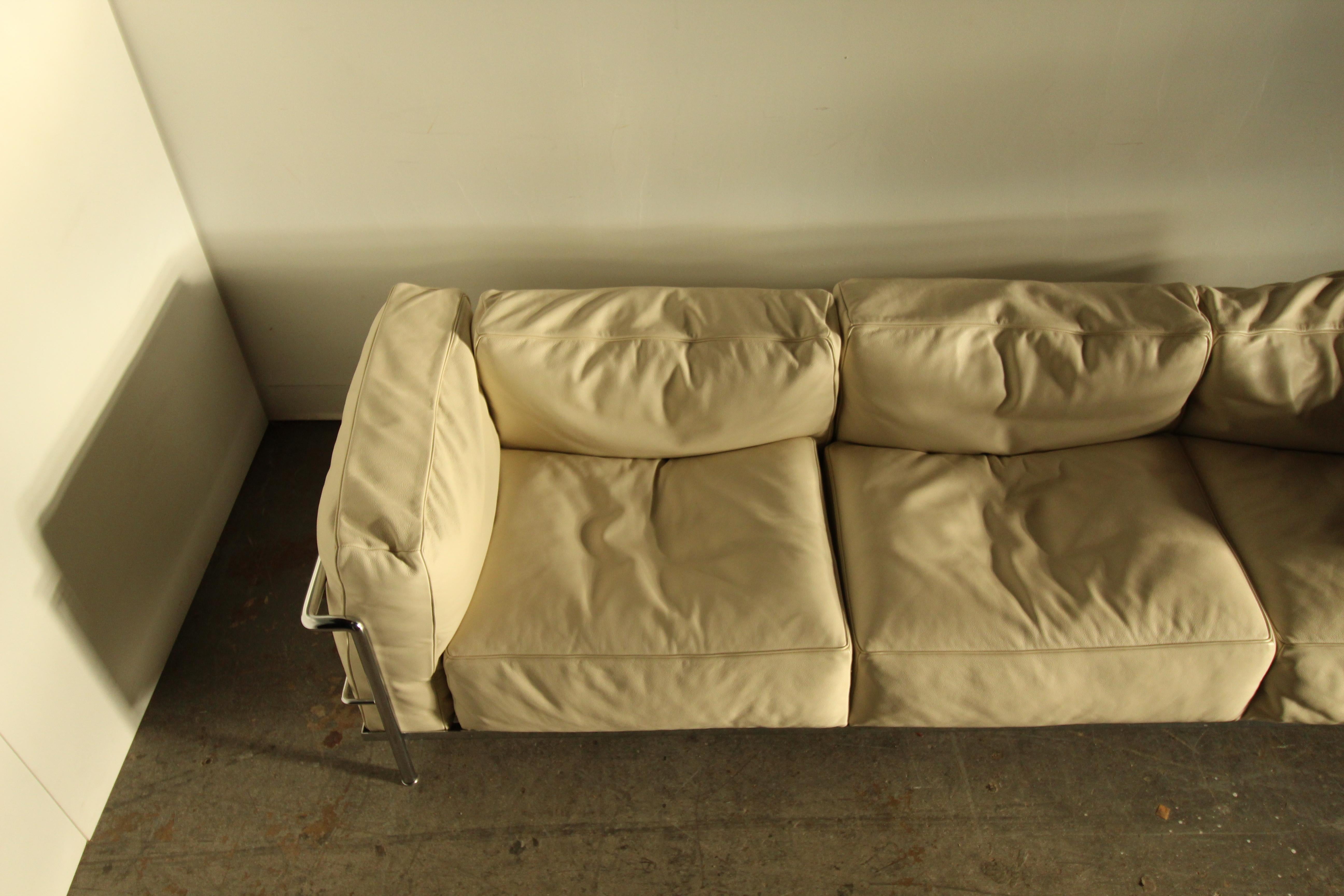 Pair of 'LC3 Grande Modele' Sofas by Jeanneret, Perriand, and Le ...