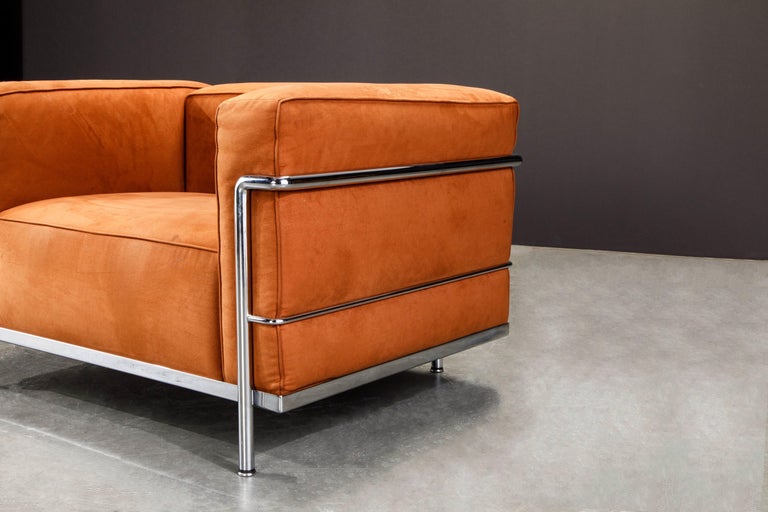 Pair of 'LC3' Lounge Chairs by Le Corbusier for Cassina, Signed at ...