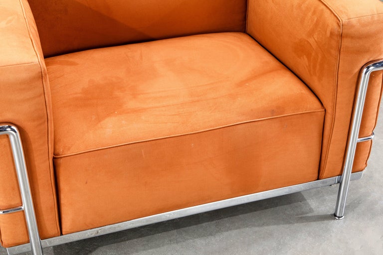 Pair of 'LC3' Lounge Chairs by Le Corbusier for Cassina, Signed at ...