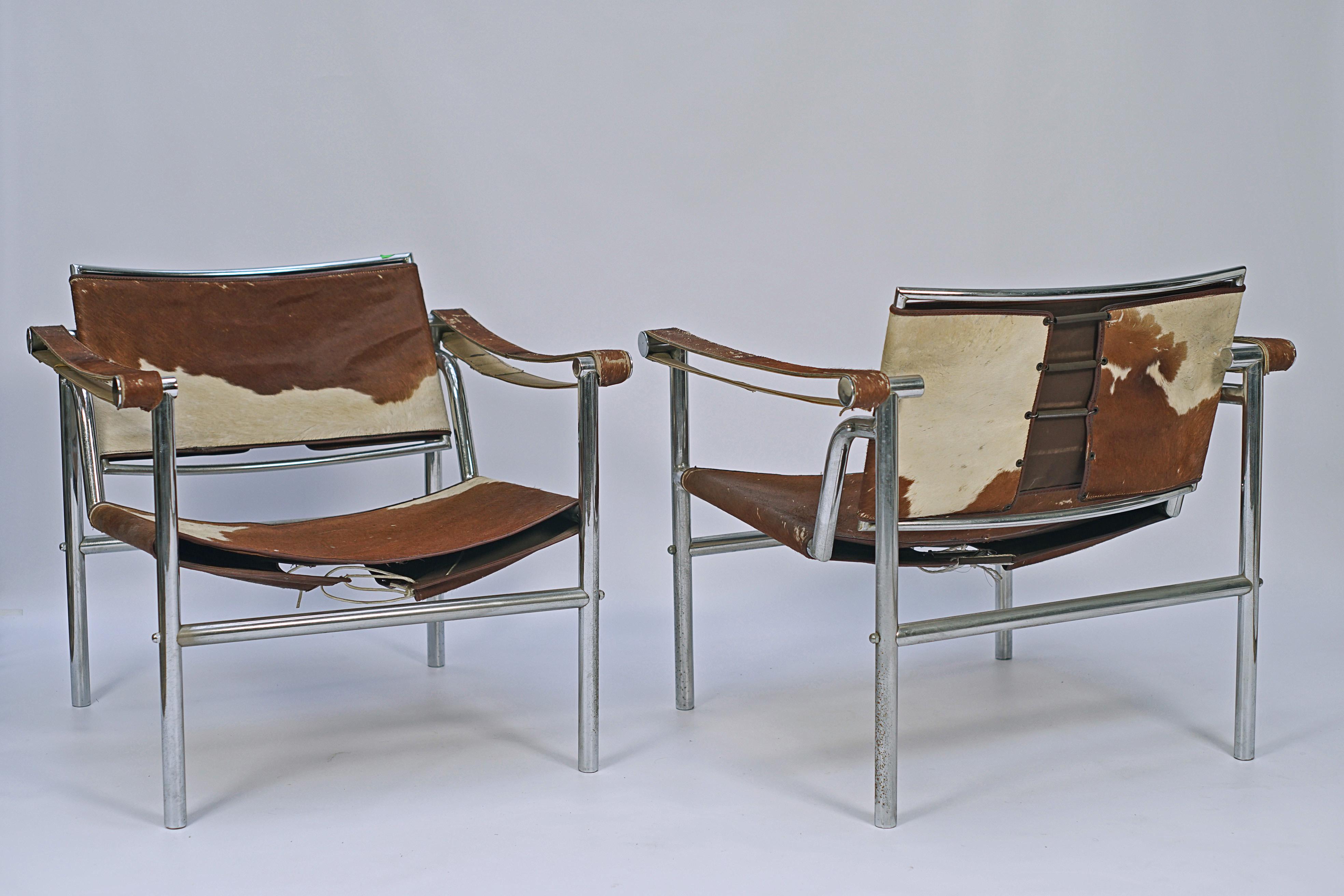 Pair of Le Corbusier LC1 'Basculant' amchairs For Sale at 1stDibs