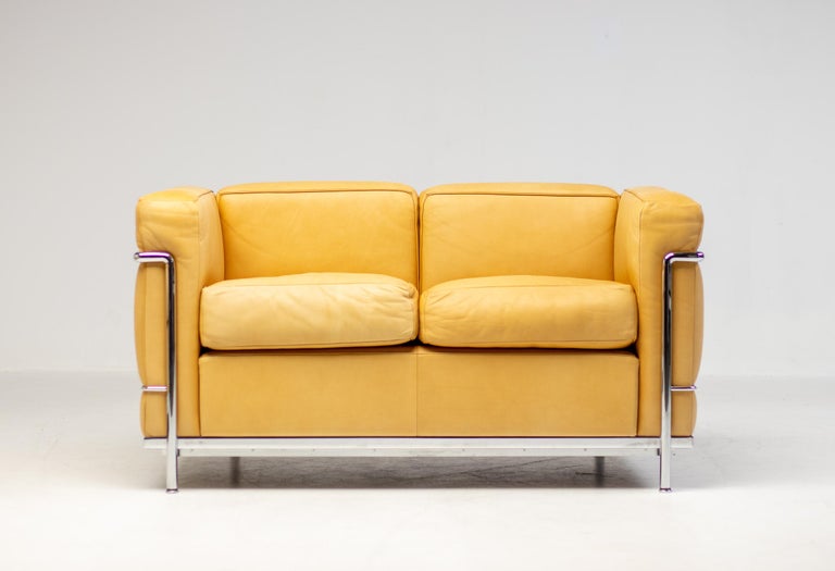 Pair of Le Corbusier LC2 3-Seater Sofa by Cassina in Natural Leather ...