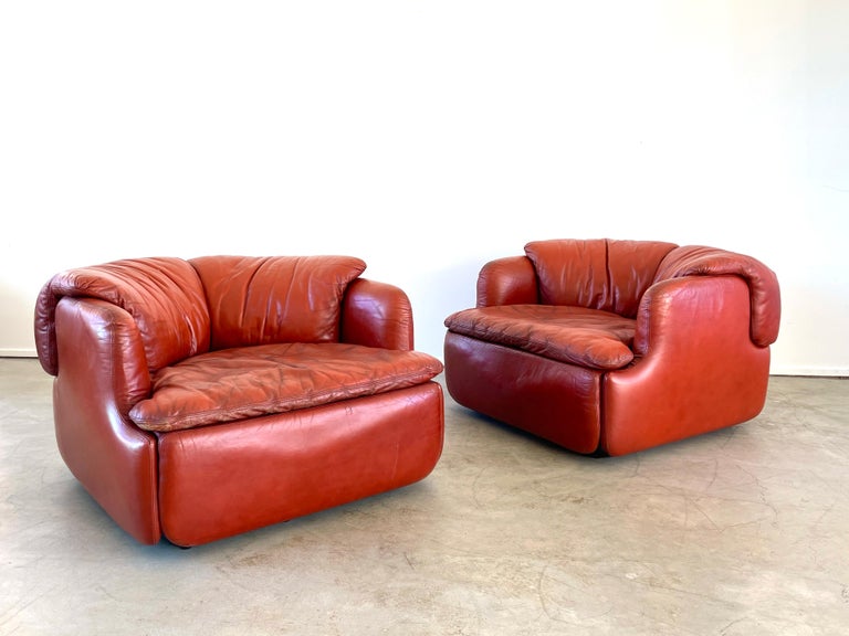 Pair of Leather Saporiti Armchairs For Sale at 1stDibs