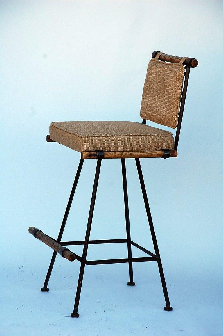 Paar schwenkbare barhocker 'Los Feliz' von Design Frères im Angebot bei ...