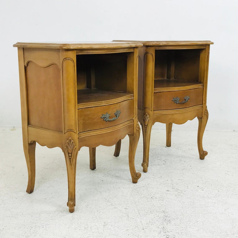 Pair of Louis XV Style French Provincial Nightstands For Sale at ...